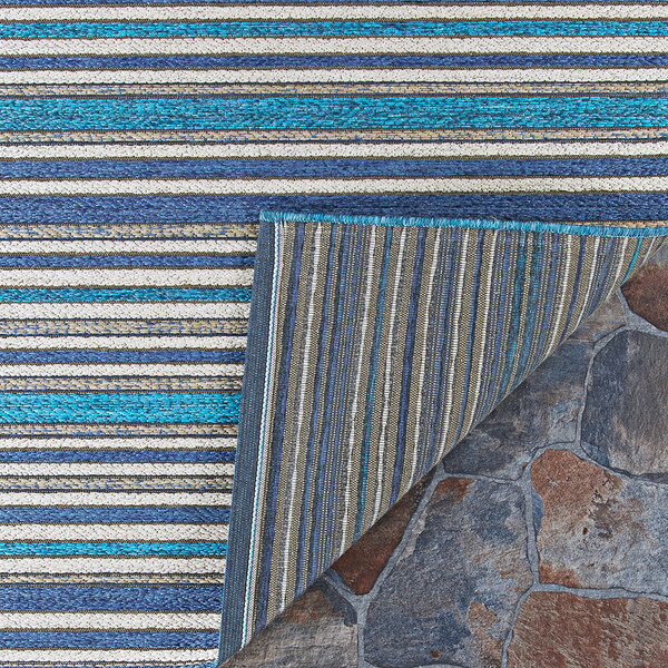 Couristan Cape Brockton 7' 10" x 10' 9" Cobalt / Teal Area Rug