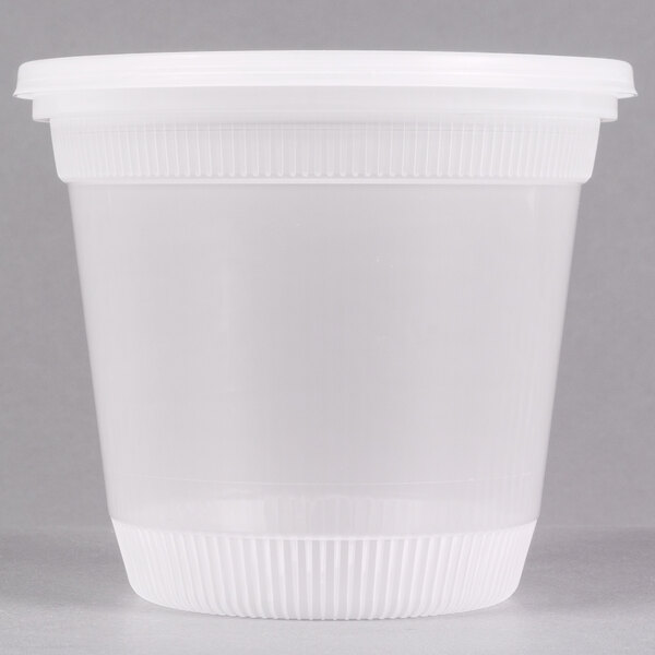 Pactiv/Newspring 32 oz. Translucent Round Squat Deli Container Combo ...