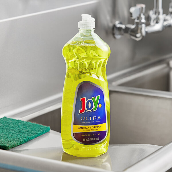 JoySuds Joy Ultra 43601 30 oz. Lemon Scented Dishwashing Liquid