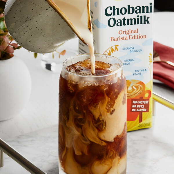 Chobani Barista Edition Original Oat Milk 32 fl. oz. - 6/Case