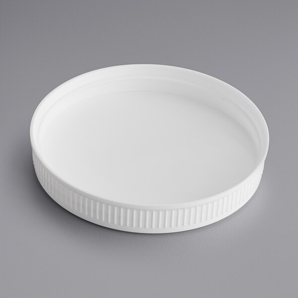89/400 White Ribbed Plastic Cap with Foam Liner - 100/Pack