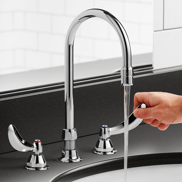 Delta Faucet 27C2944 Deck-Mount Lavatory Faucet with CER-TECK ...