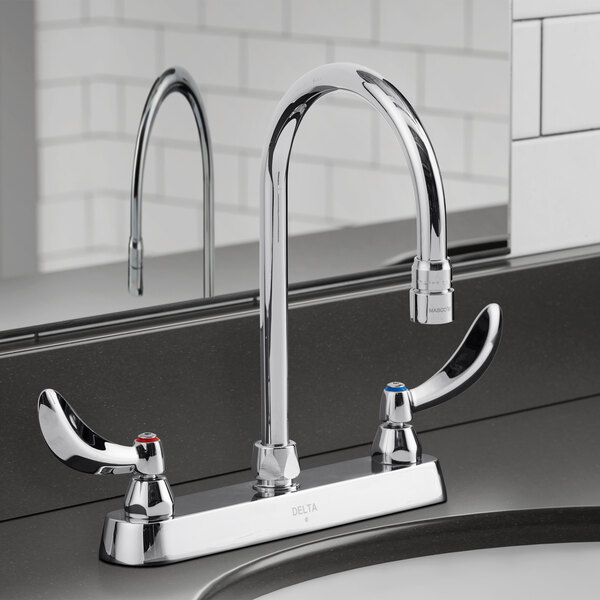 Delta Faucet 26C3934 Deck-Mount Lavatory Faucet with CER-TECK ...
