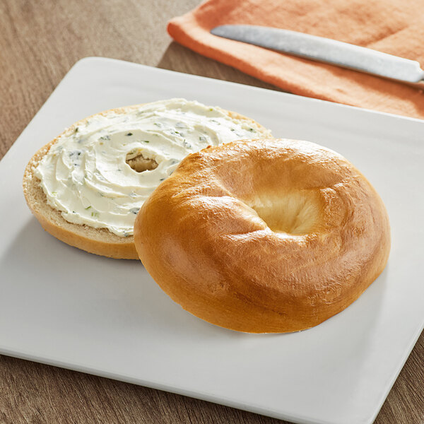 Just Bagels Frozen Authentic New York Pre-Sliced Plain Bagel 4 oz. - 48 ...