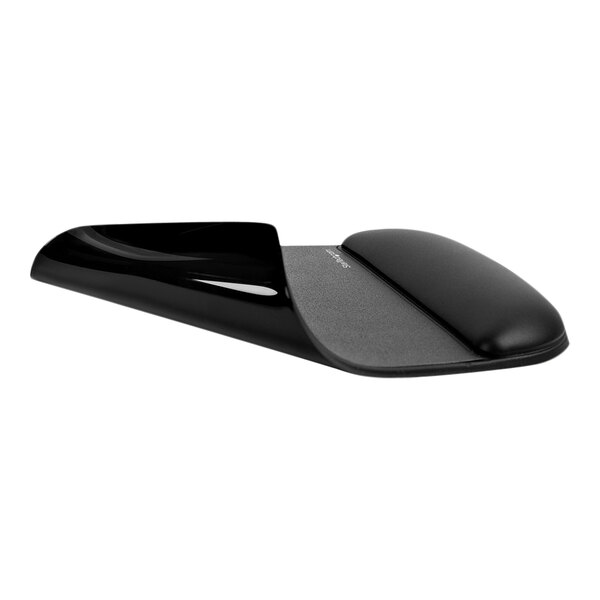 StarTech Black Mouse Pad with Wrist Rest