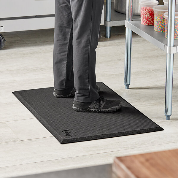 Choice 2' x 3' Black Grease-Resistant Anti-Fatigue Closed-Cell Nitrile ...