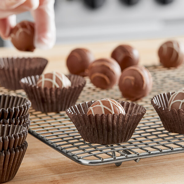 1 1/2" x 1" Mini Glassine Baking / Candy Cups - 10000/Case