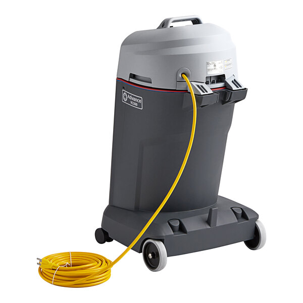 Advance VL500 35 107409094 9 Gallon Wet / Dry Vacuum with Tool Kit ...