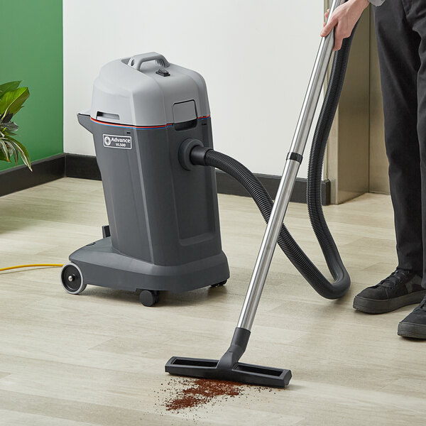 Advance VL500 35 107409094 9 Gallon Wet / Dry Vacuum with Tool Kit ...