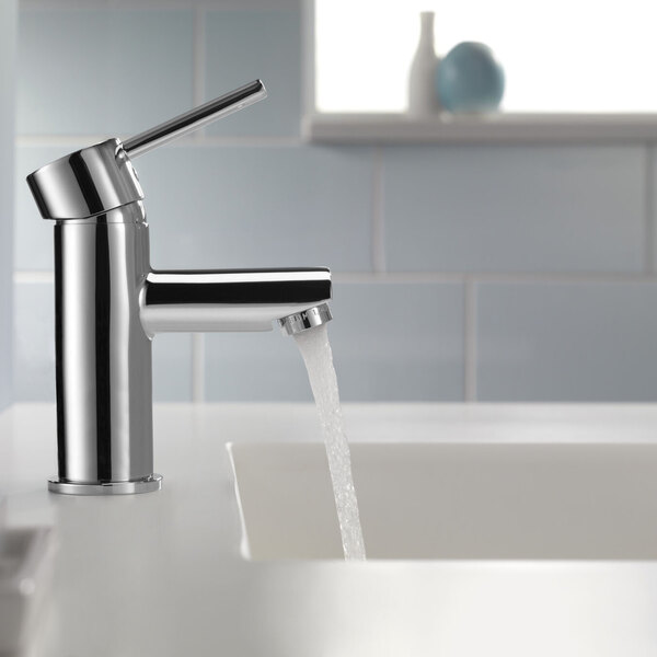 Delta Faucet 559LF-PP 1.2 GPM Deck-Mount Chrome Finish Lavatory Faucet ...