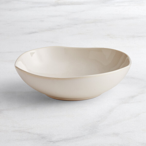 Acopa Highlands 32 oz. Round Birch White China Bowl - Sample