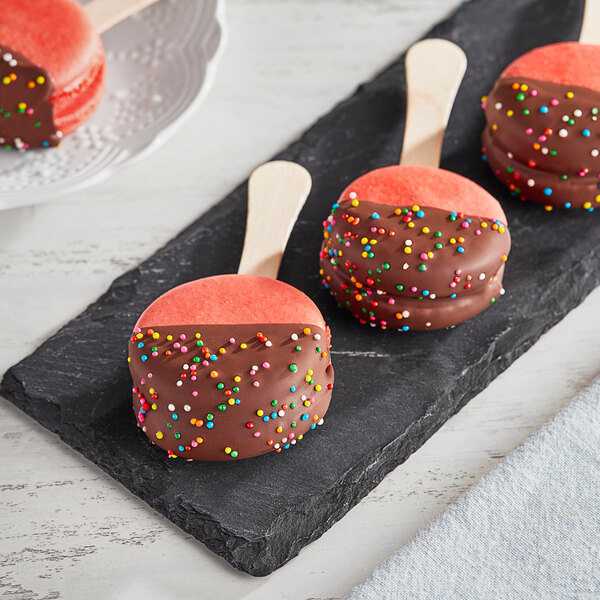 Coco Bakery 2" Strawberry Macaron Pop - 96/Case