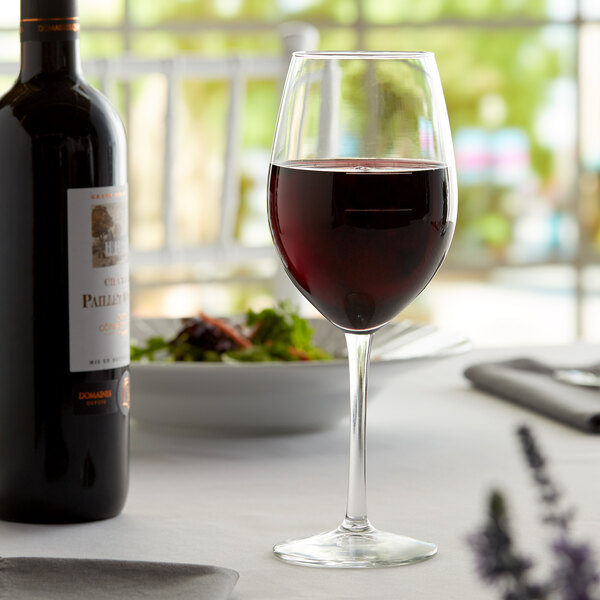 Libbey Vina 17 oz. Tall Wine Glass with Pour Lines - Sample