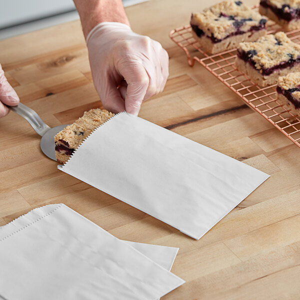 1/2 lb. 7 1/2" x 5 3/4" Customizable White Gourmet Bag - 1000/Case
