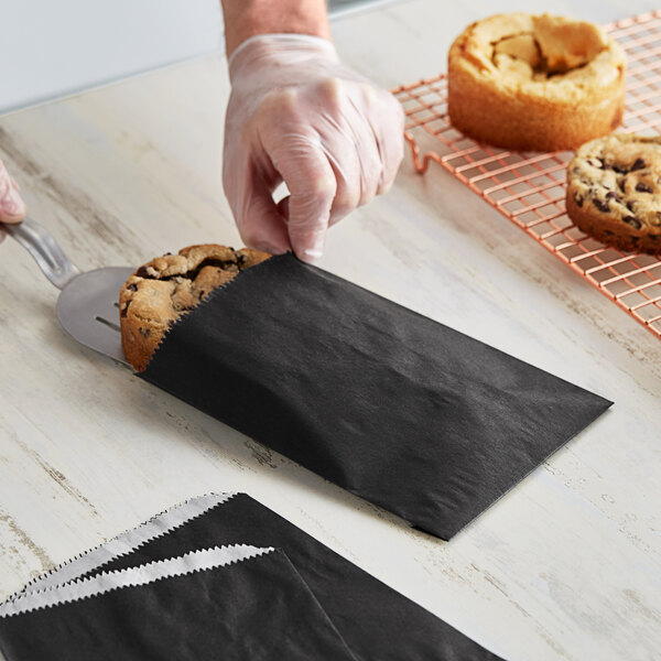 1/2 lb. 7 1/2" x 5 3/4" Customizable Black Gourmet Bag - 1000/Case