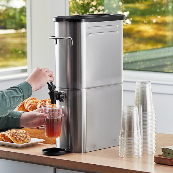 Fetco ITD-1235 D082 3.5 Gallon Iced Tea Dispenser for MBS-1221 and TBS-1221