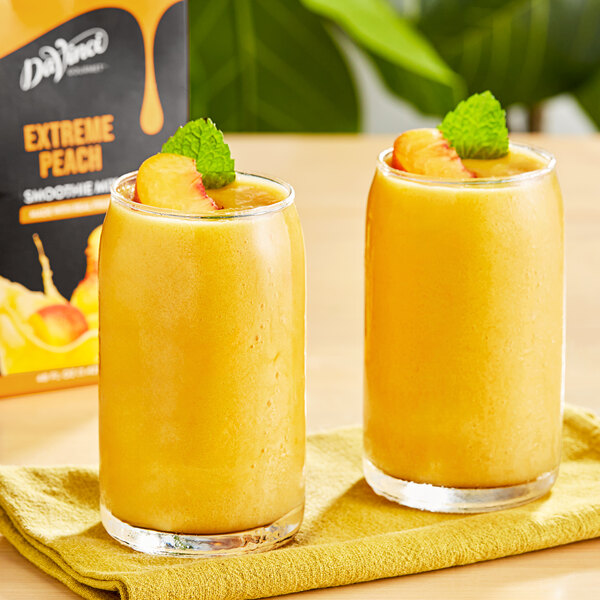 DaVinci Gourmet 48 fl. oz. Extreme Peach Real Fruit Smoothie Mix - 6/Case