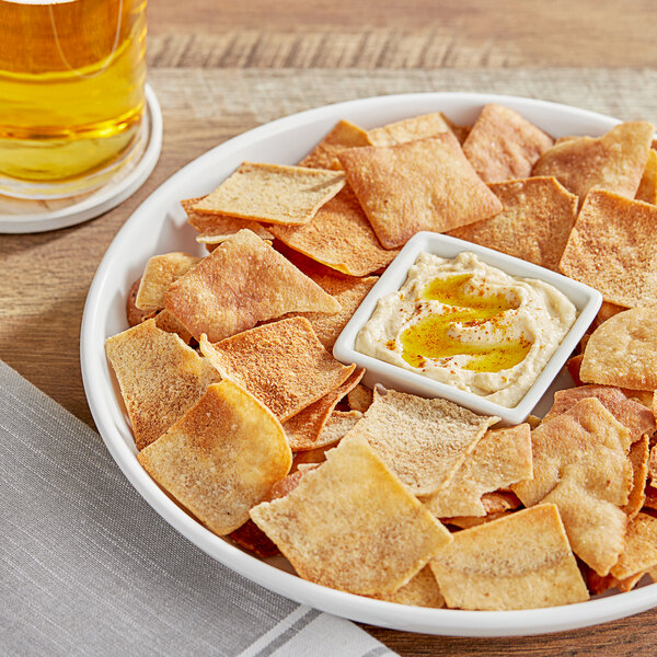 Issa's Classic Sea Salt Pita Chips 32 oz. - 4/Case