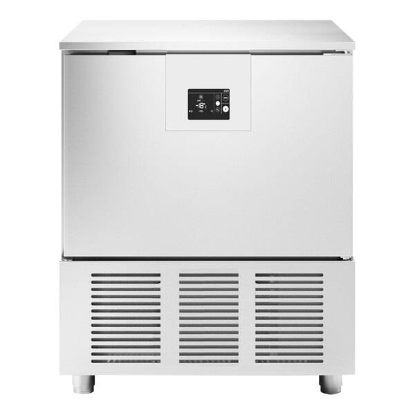 Beverage-Air RBS-054-SA-HC 33 1/2" Countertop Blast Chiller / Freezer ...