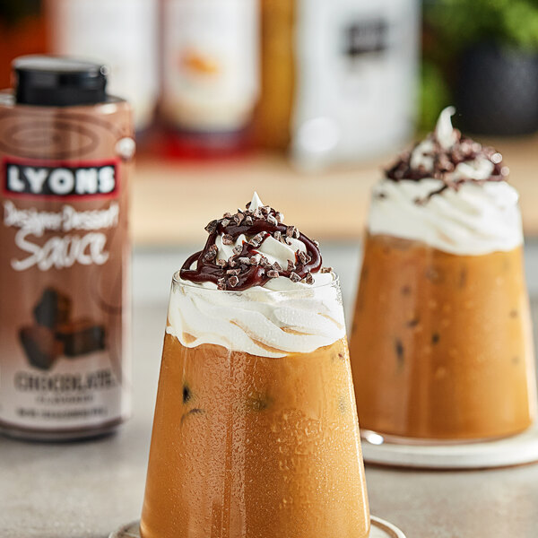 Lyons Designer Dessert Chocolate Flavoring Sauce 12 fl. oz. - 12/Case