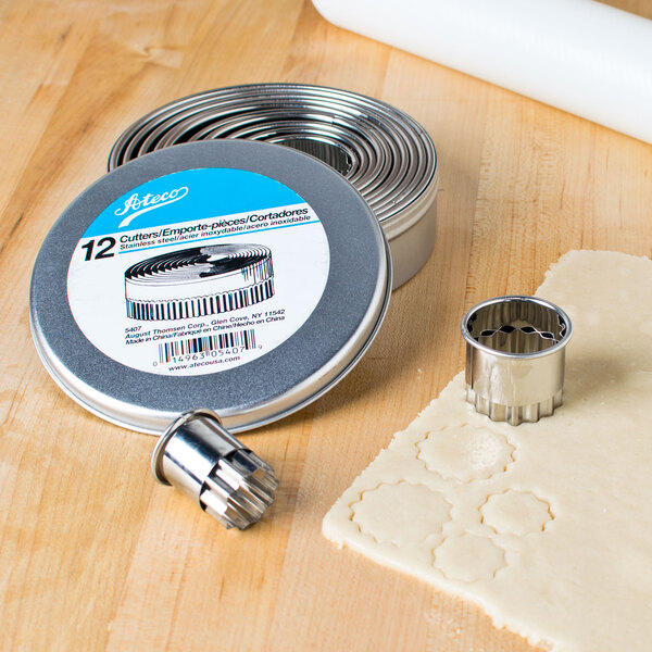 Ateco 5407 12-Piece Stainless Steel Round Fluted Cutter Set