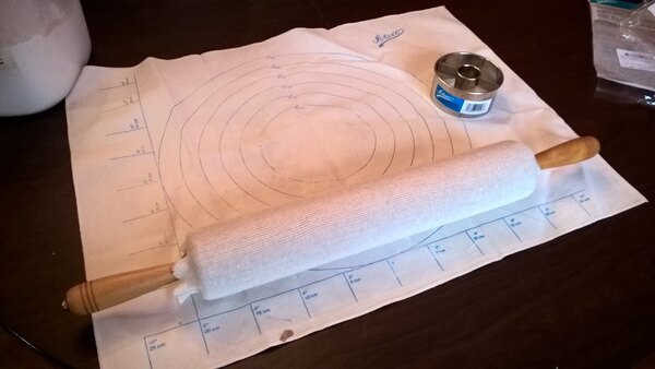 Ateco 691 25" x 20" Printed Canvas Pastry Cloth Set and 19" x 2.5 ...