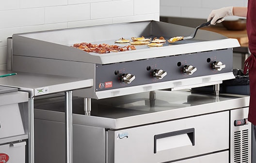 Commercial Grills: Flat Tops, Charbroilers, & More