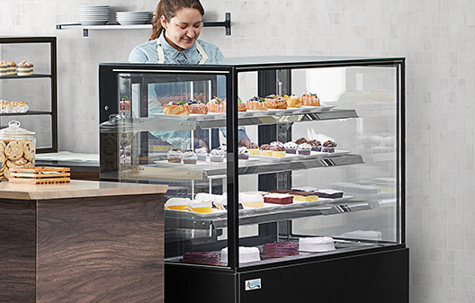Bakery Displays: Coffee Shop & Pastry Display Cases